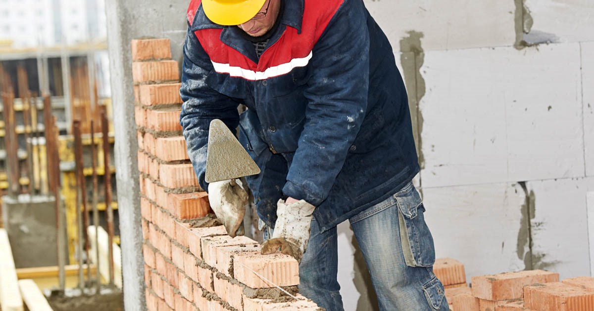 Murarz - ocena ryzyka zawodowego na stanowisku pracy